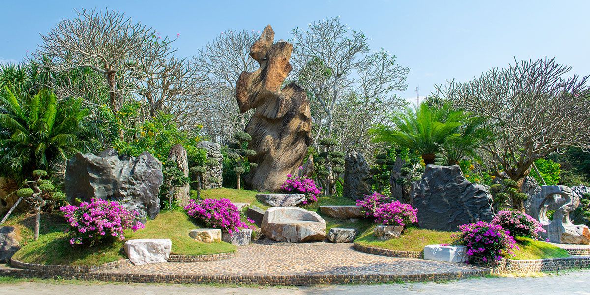 The Million Years Stone Park & Pattaya Crocodile Farm: Witness A ...