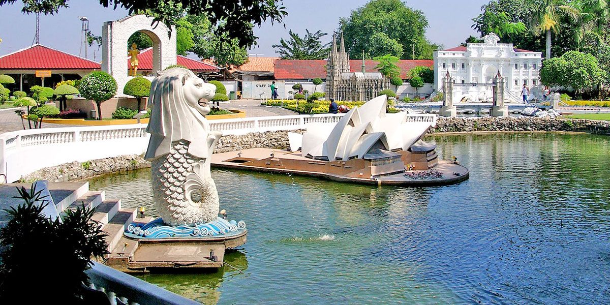 Mini Siam Park: Exploring the World in Pattaya | The Bear Travel